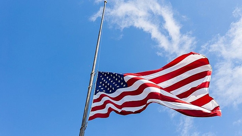 Governor Parson orders flags lowered to half-staff in honor of former ...